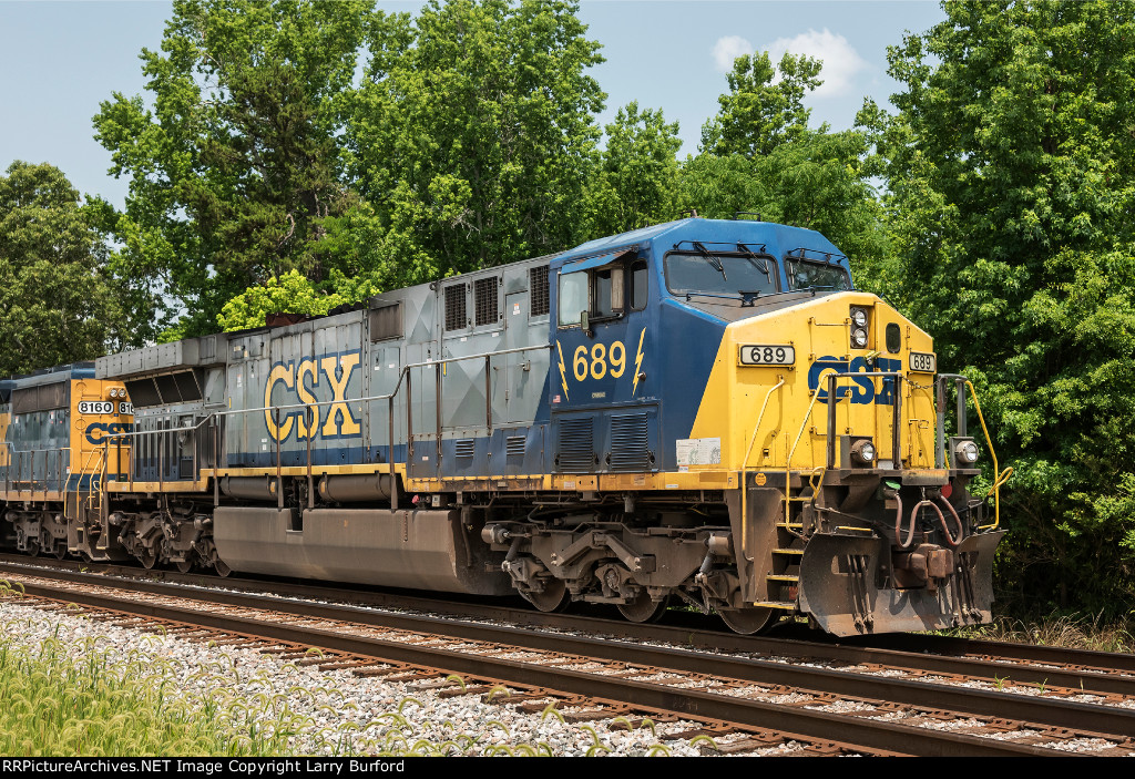 CSX 689